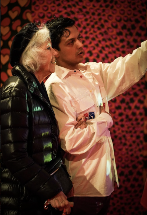 Alessandro Enriquez illumina l'arte di Marco Lodola, il circo della ...