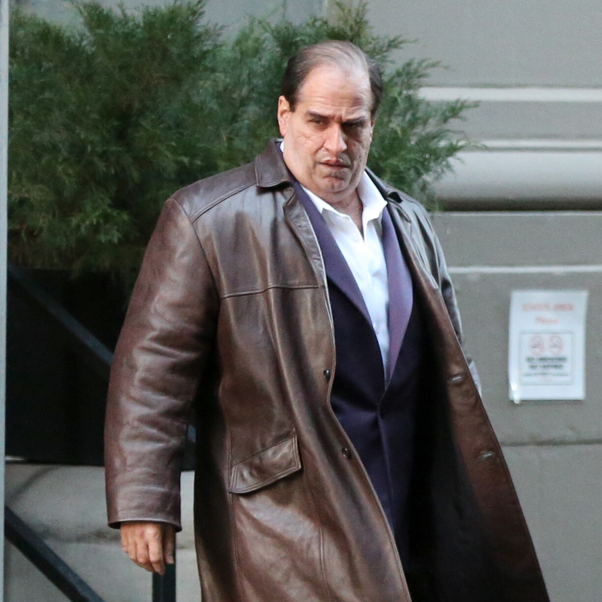 Colin Farrell nelle prime foto dal set della serie "The Penguin"