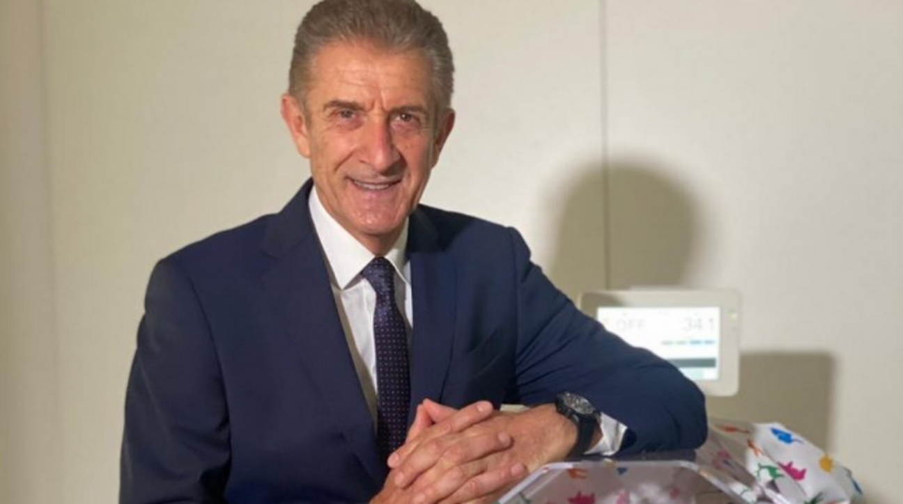 Ezio Greggio risponde alle polemiche per appello a mamma di Enea