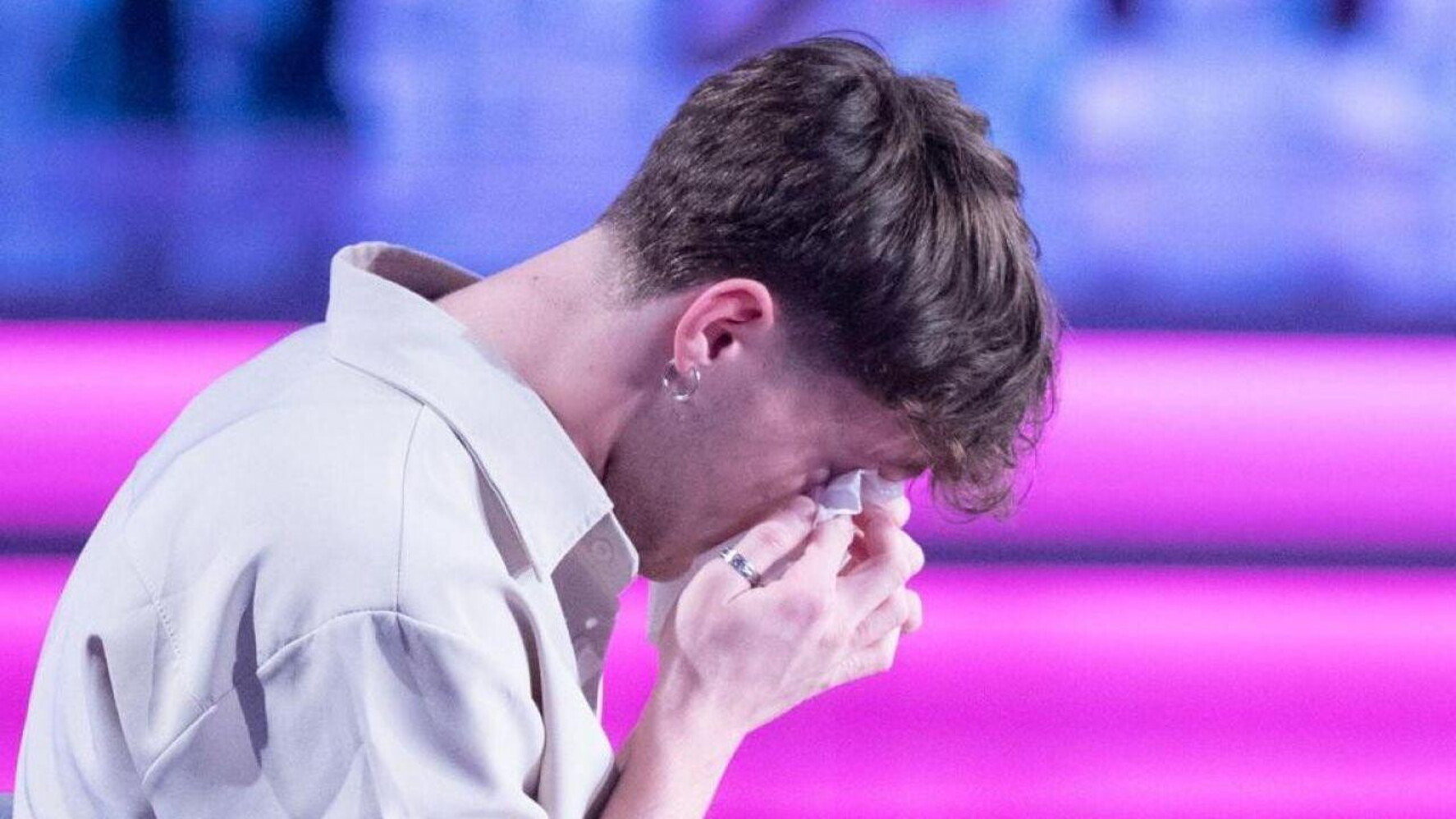 "Amici", Alessio Cavaliere si commuove parlando del nonno morto
