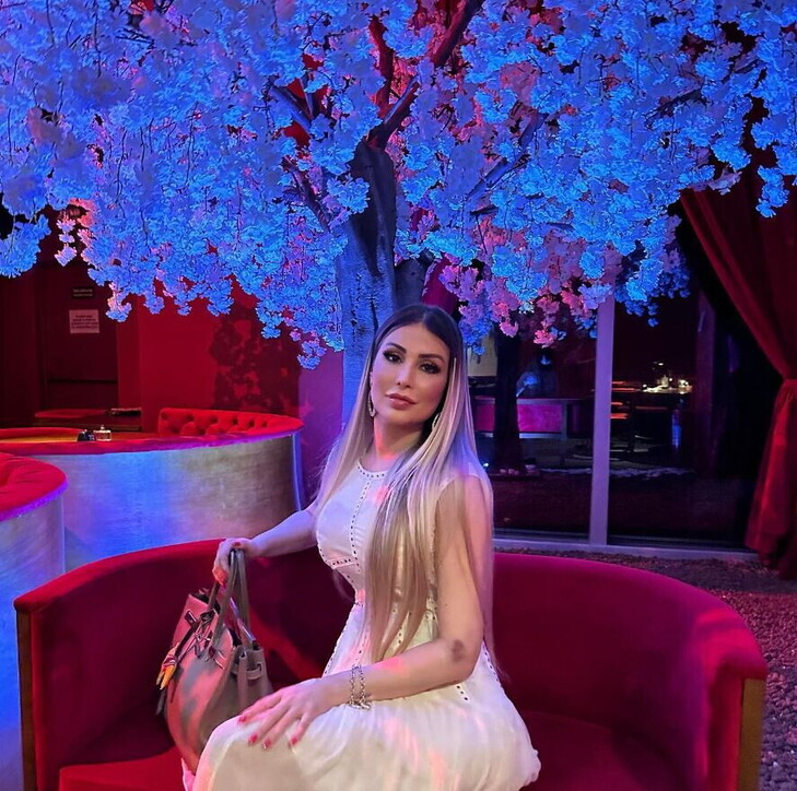 Ritocco casalingo per i glutei: morta l'influencer Lygia Fazio