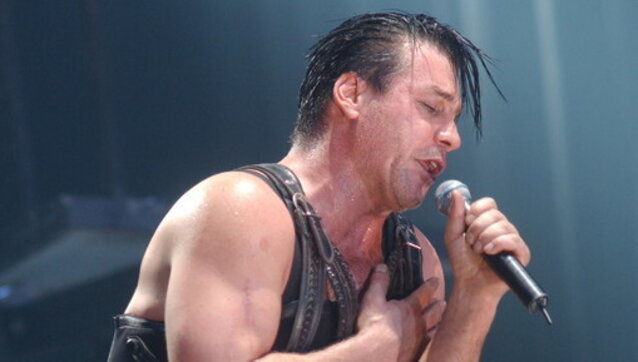 Rammstein, Till Lindemann accusato di violenza sessuale, ecco la ...