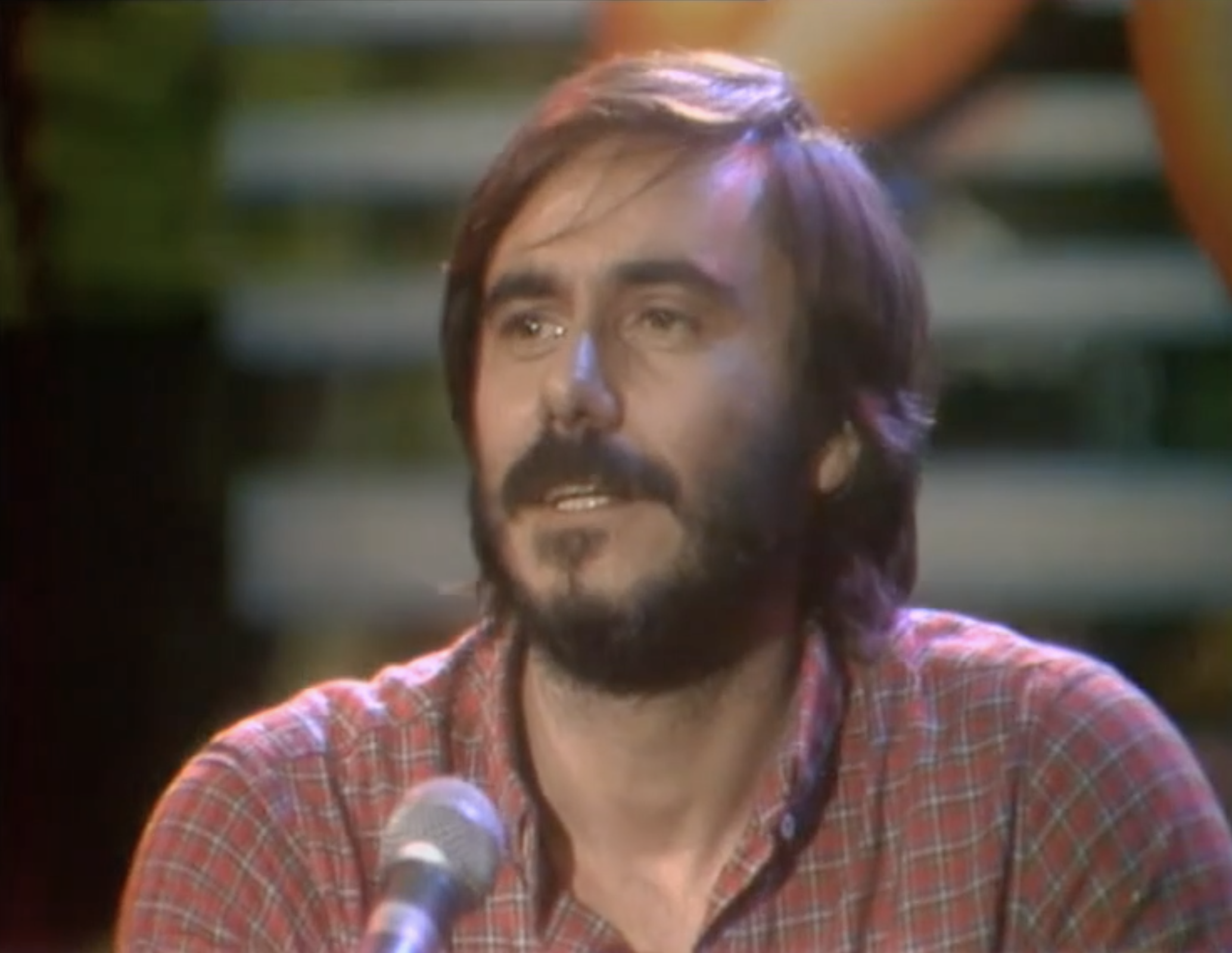 Roberto Vecchioni canta "L'anno che è venuto" a "Popcorn" 1981