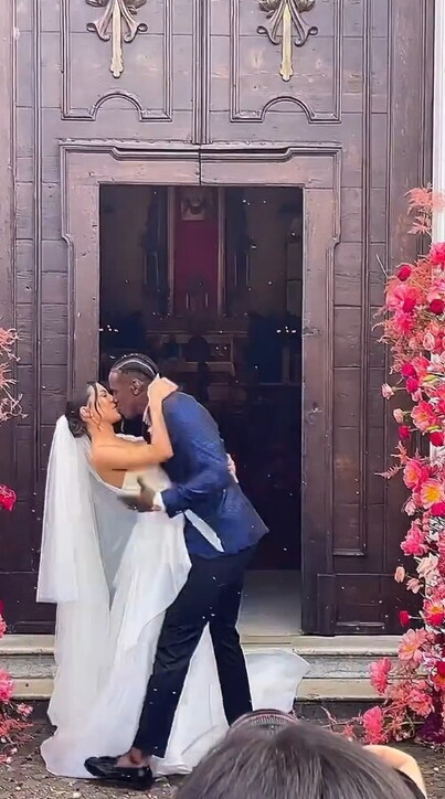 Enock Barwuah si è sposato, Mario Balotelli testimone