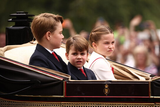 Fotogallery - "Trooping the Colour", il principino Louis e il giallo ...