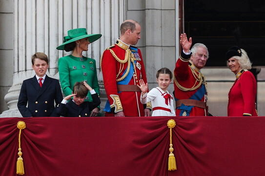 Fotogallery - "Trooping the Colour", il principino Louis e il giallo ...