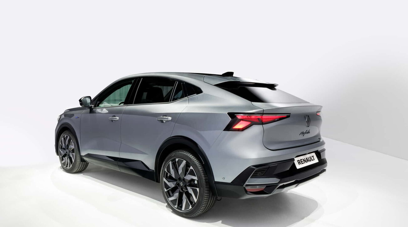 Renault Rafale, le prime foto del nuovo Suv coupé