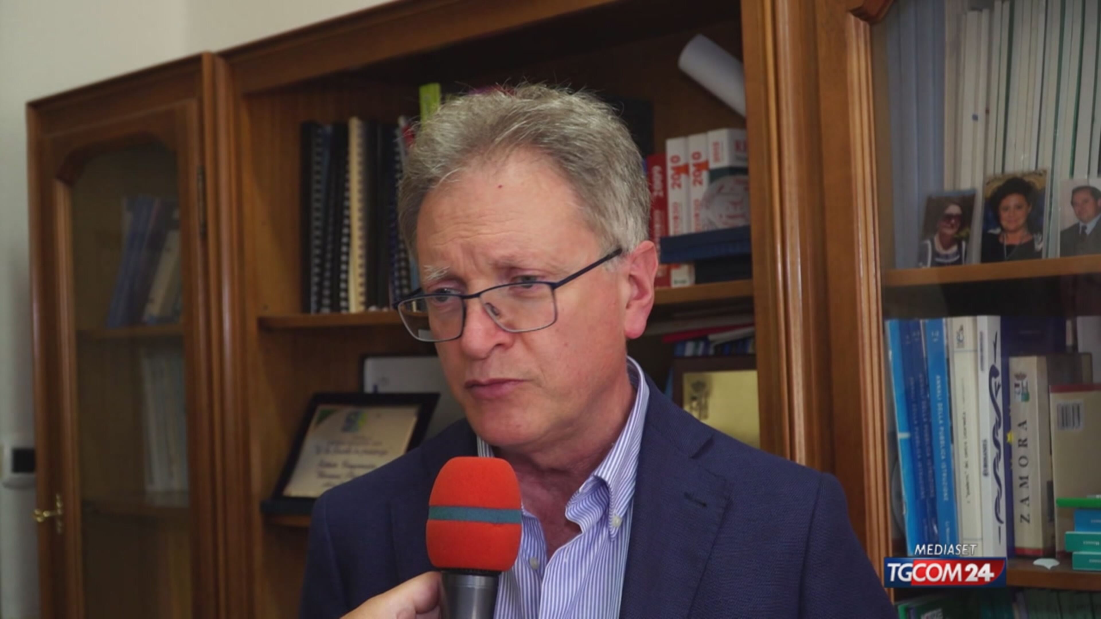 Preside in 38 scuole in un raggio di 40 km: il record di Franco Di Cecilia