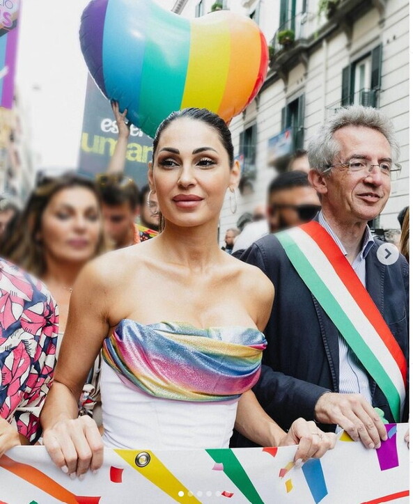 Anna Tatangelo e Mattia Narducci, passione infinita a Ibiza