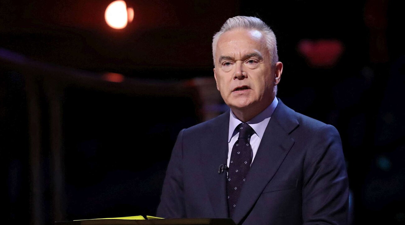 Gb, è Huw Edwards giornalista Bbc al centro di scandalo sessuale