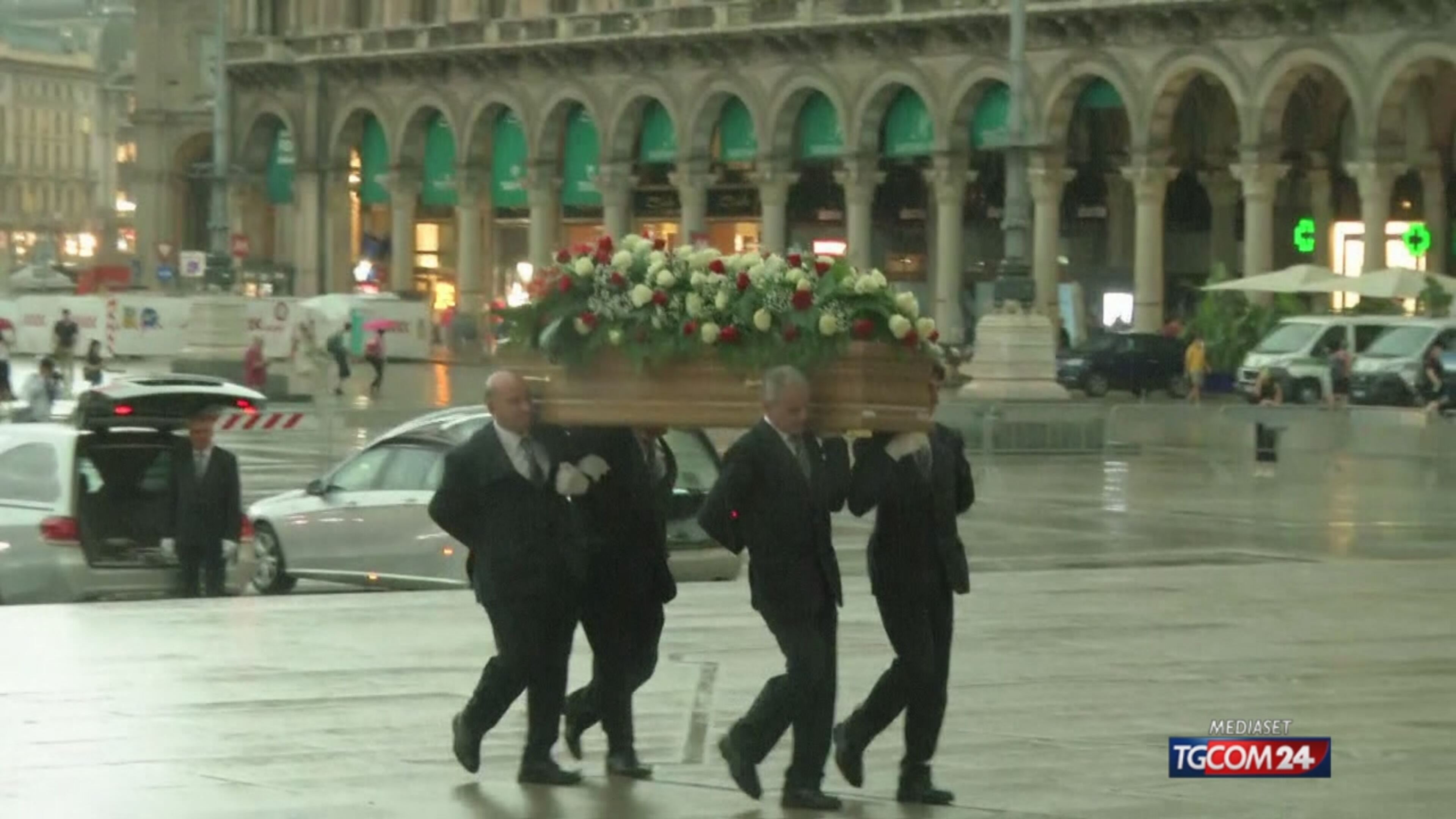 Rogo Rsa, i funerali delle vittime a Milano