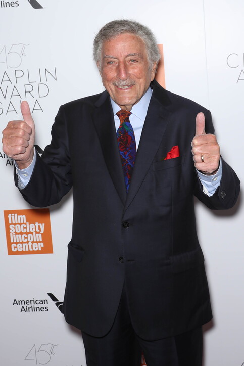 Addio Tony Bennett, morto a 96 anni l'ultimo grande crooner