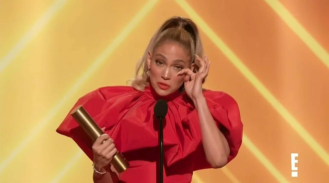 Jennifer Lopez regina di Capri: live improvvisato in un locale