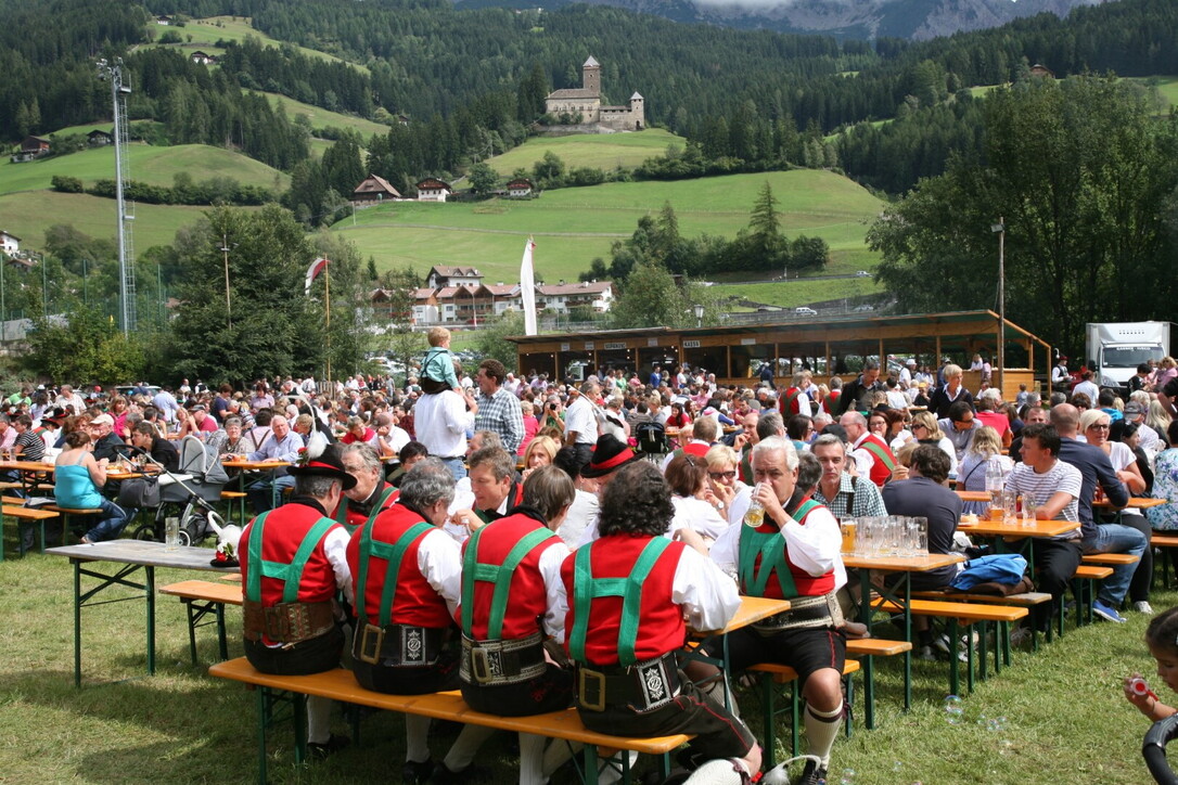 Alto Adige: Val Sarentino in festa per il Sarner Kirchtag