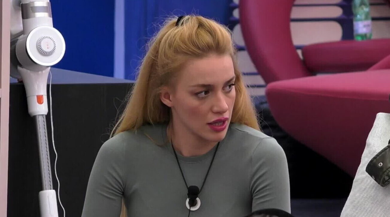 Al Grande Fratello Heidi dispiaciuta per Massimiliano