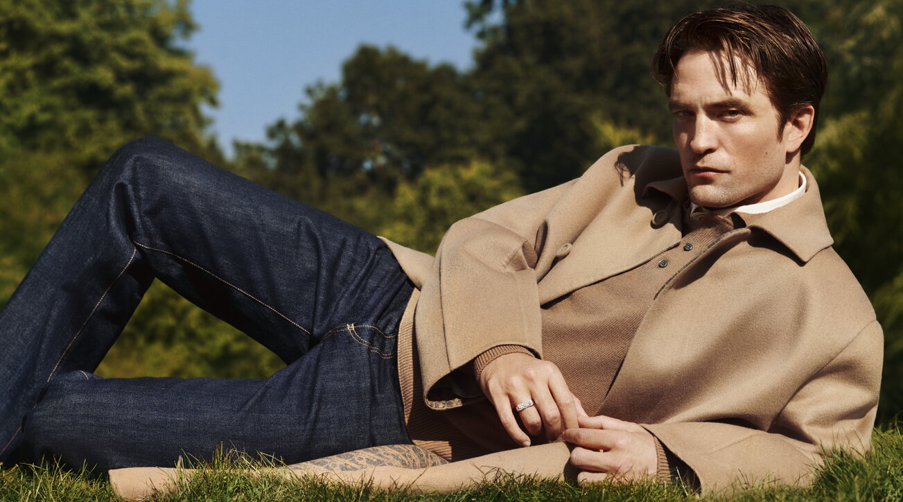 Moda, Robert Pattinson modello perfetto: il suo stile senza tempo