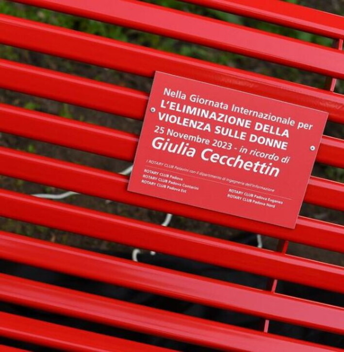 Autopsia Giulia Cecchettin: "Morta dissanguata, molte coltellate"