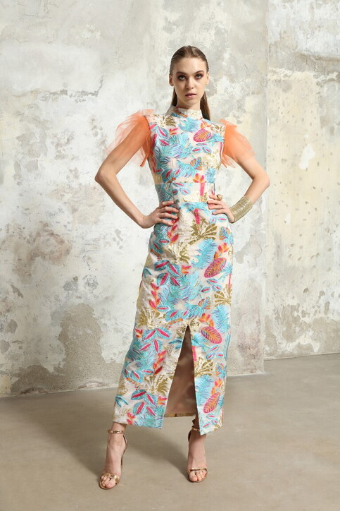 Storie di moda: Barbara Rizzi. Business woman veste sofisticata