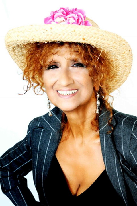 Anna Mazzamauro compie 85 anni:una carriera tra teatro al cinema