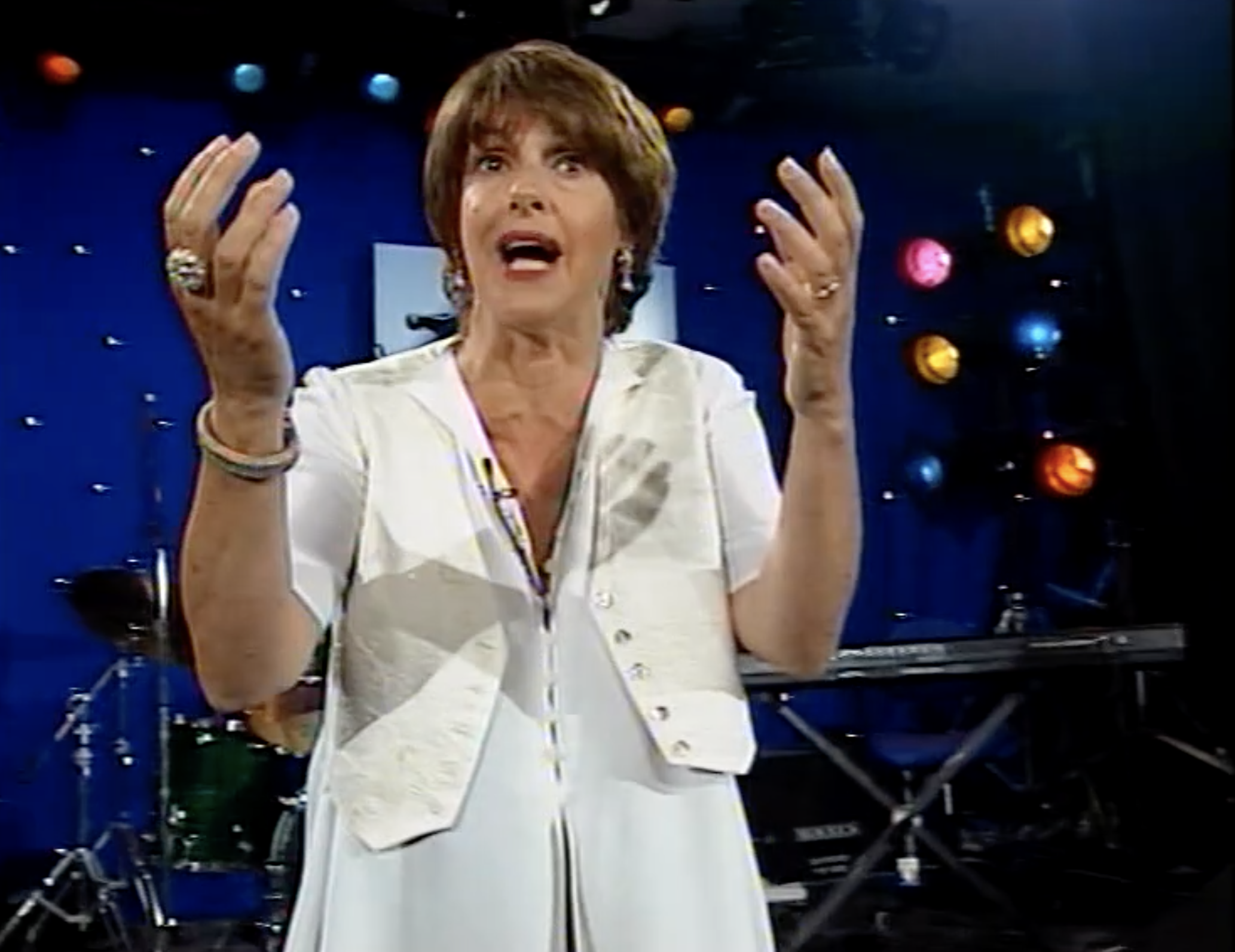La bellezza secondo Lella Costa a "Zelig Facciamo Cabaret" 1997