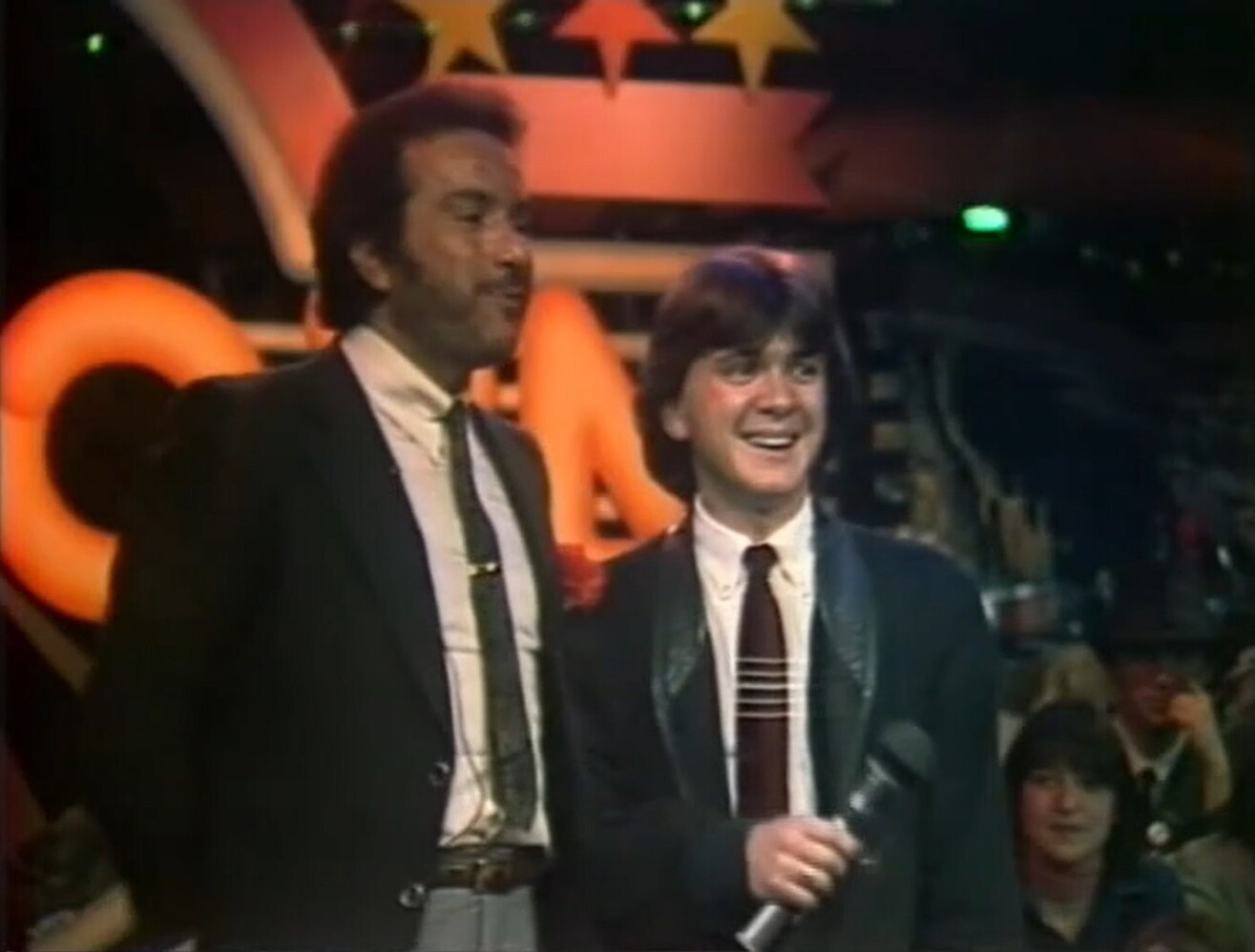 Pupo canta "Cosa farai" sul palco di "Popcorn" nel 1980