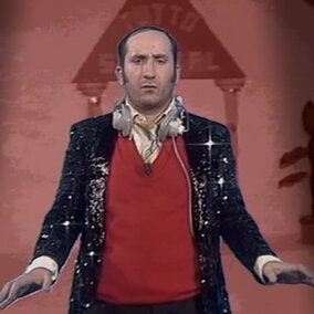 Raul Cremona è Omen a "Zelig Circus" 2003