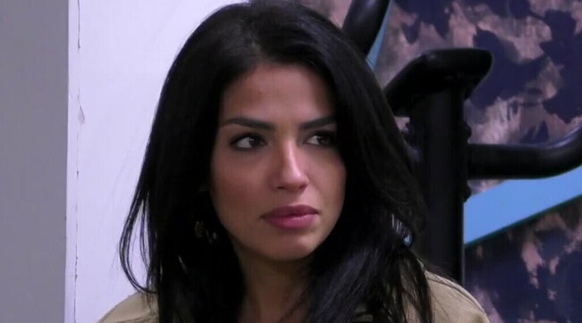 "Grande Fratello", Monia e i dubbi su Massimiliano