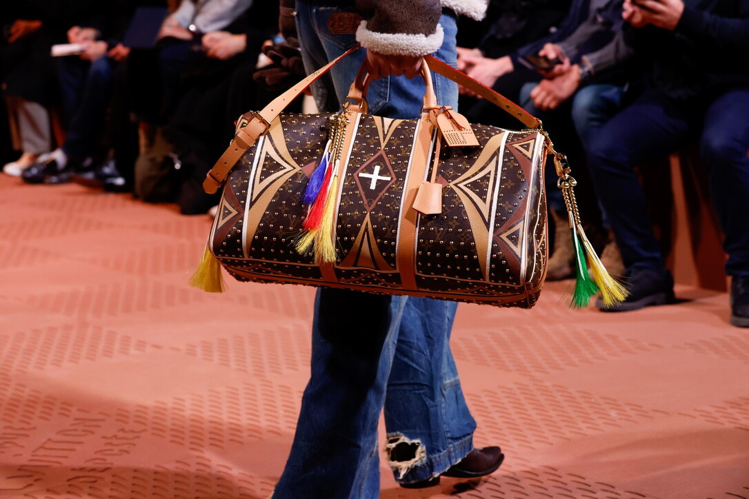 Louis Vuitton in versione western: una sfilata di cowboy dandy