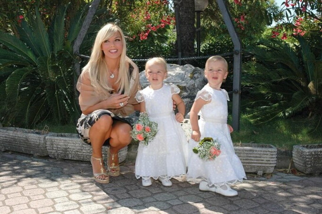 Matilde Brandi festeggia il compleanno delle sue figlie gemelle