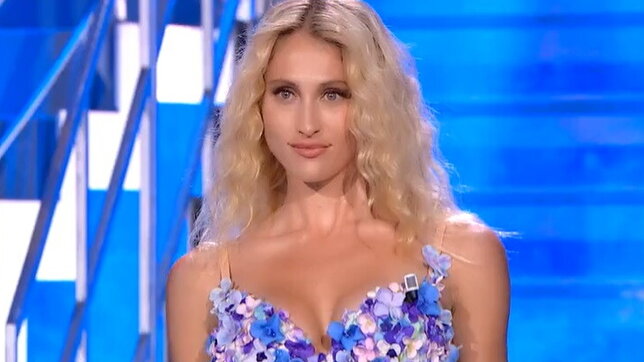 "Ciao Darwin 9", Orian Ichaki è la Madre Natura della puntata tra Trattorie e Stellati