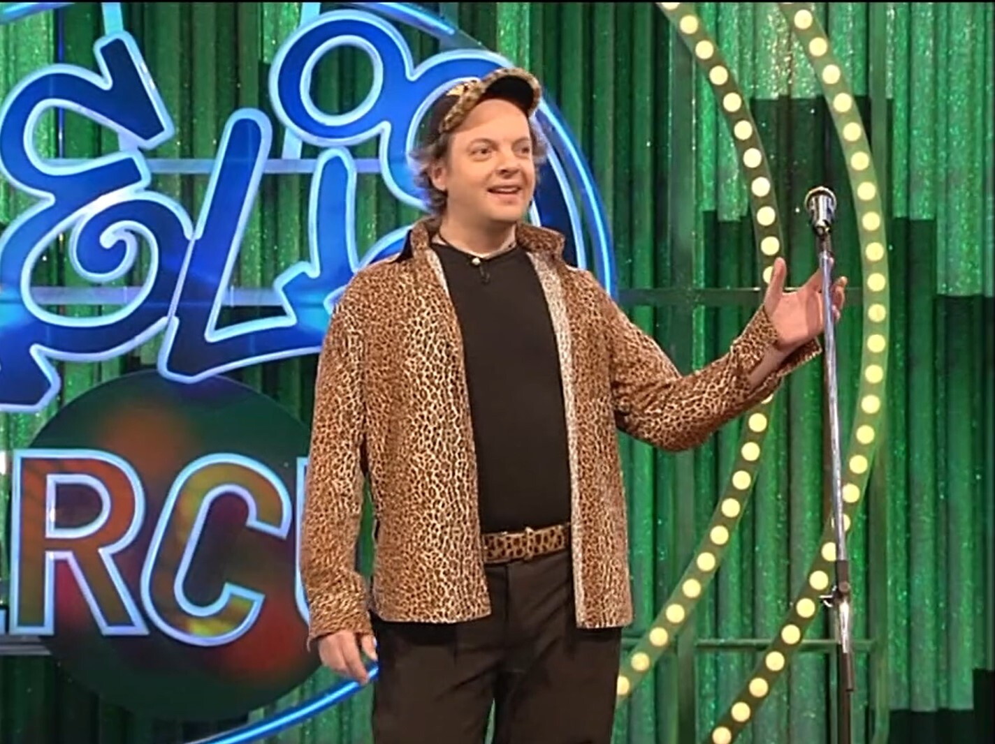 Dado canta a "Zelig Circus" 2006 "Tre quarti della palazzina tua"